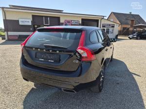 Melns Volvo V60 2018 Viļņa, ar dzinēja tilpumu 2.00 L un nobraukumu 233 tūkst. km par 8400 €, foto 4 vietnē AUTOMOTO.COM.LV