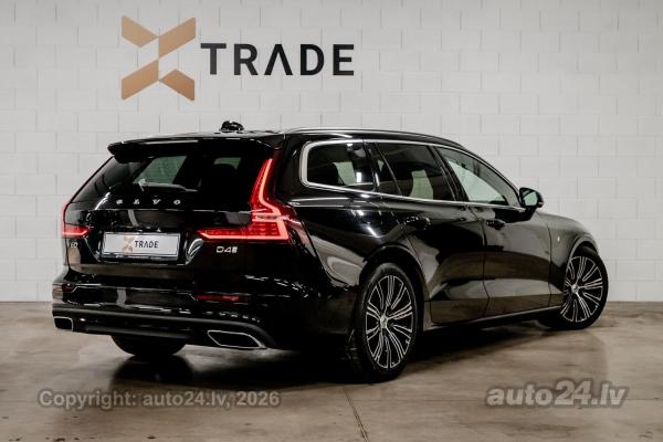 Black Volvo V60 2018 in Parnu, with an engine capacity of 2.00 L and mileage of 194 thousand km for 17990 €, photo 6 on AUTOMOTO.COM.LV