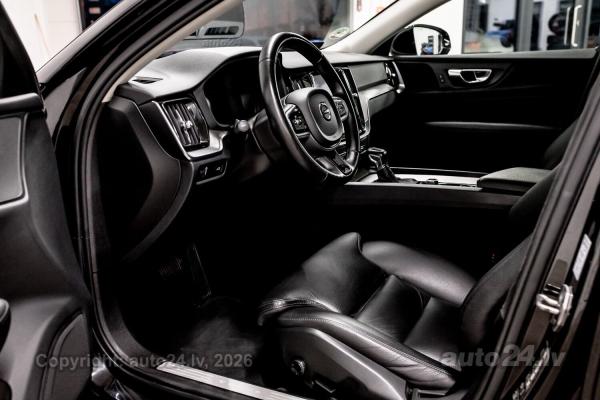 Black Volvo V60 2018 in Parnu, with an engine capacity of 2.00 L and mileage of 194 thousand km for 17990 €, photo 10 on AUTOMOTO.COM.LV