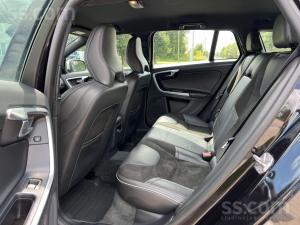 Melns Volvo V60 2018 Limbaži, ar dzinēja tilpumu 2.00 L un nobraukumu 169 tūkst. km par 9750 €, foto 10 vietnē AUTOMOTO.COM.LV
