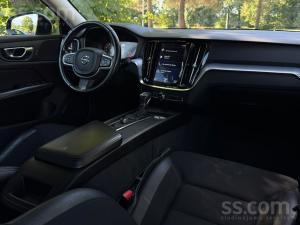 Black Volvo V60 2018 in Riga, with an engine capacity of 2.00 L and mileage of 290 thousand km for 11990 €, photo 11 on AUTOMOTO.COM.LV