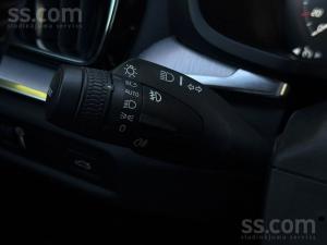 Black Volvo V60 2018 in Riga, with an engine capacity of 2.00 L and mileage of 290 thousand km for 11990 €, photo 21 on AUTOMOTO.COM.LV