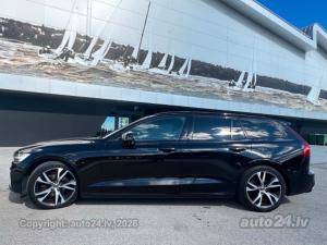 Melns Volvo V60 2018 Tallina, ar dzinēja tilpumu 2.00 L un nobraukumu 232 tūkst. km par 16500 €, foto  vietnē AUTOMOTO.COM.LV