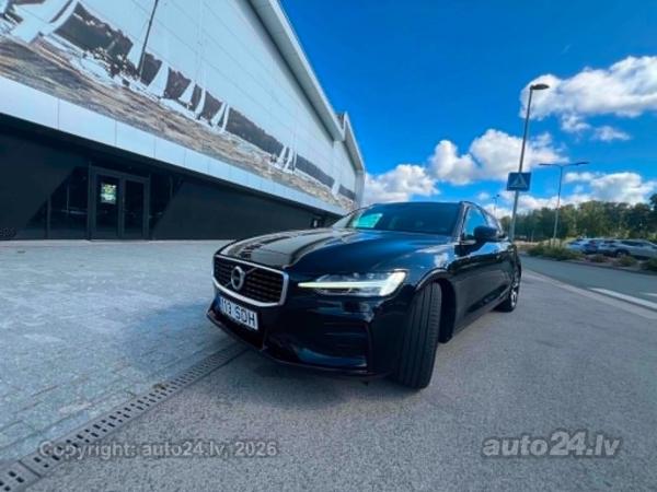 Black Volvo V60 2018 in Tallinn, with an engine capacity of 2.00 L and mileage of 232 thousand km for 16500 €, photo 2 on AUTOMOTO.COM.LV