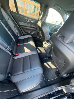 Black Volvo V60 2018 in Tallinn, with an engine capacity of 2.00 L and mileage of 232 thousand km for 16500 €, photo 10 on AUTOMOTO.COM.LV