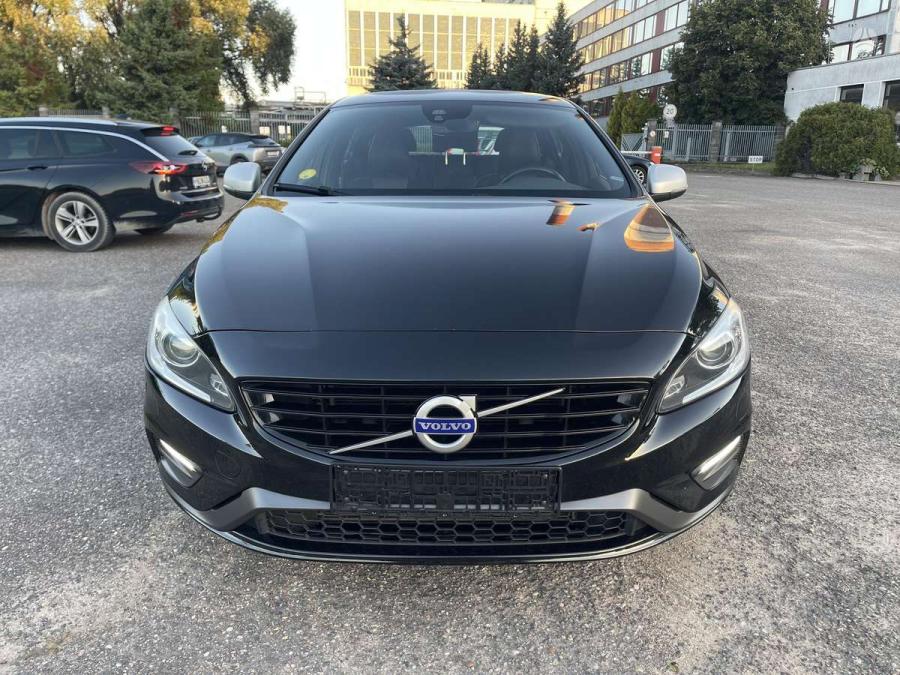 Melns Volvo V60 2018 Kauņa, ar dzinēja tilpumu 1.97 L un nobraukumu 288 tūkst. km par 7950 €, foto 5 vietnē AUTOMOTO.COM.LV