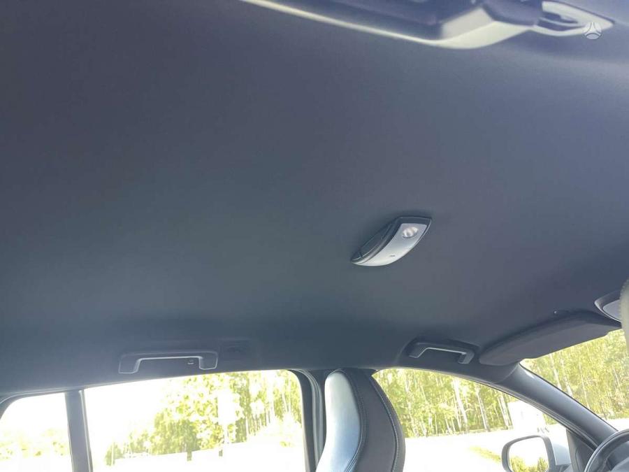 Melns Volvo V60 2018 Kauņa, ar dzinēja tilpumu 1.97 L un nobraukumu 288 tūkst. km par 7950 €, foto 32 vietnē AUTOMOTO.COM.LV