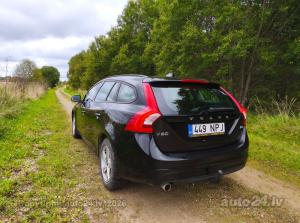 Melns Volvo V60 2018 Narva, ar dzinēja tilpumu 2.00 L un nobraukumu 158 tūkst. km par 11500 €, foto 8 vietnē AUTOMOTO.COM.LV
