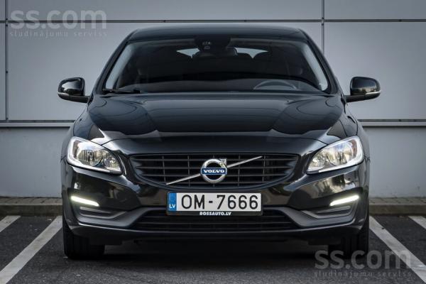 Volvo V60 2018 Rīga vietnē Melns Volvo V60 2018 Rīga, ar dzinēja tilpumu 2.00 L un nobraukumu 230 tūkst. km par 9490 €, foto 3 vietnē AUTOMOTO.COM.LV