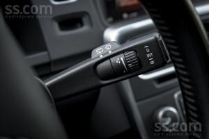 Black Volvo V60 2018 in Riga, with an engine capacity of 2.00 L and mileage of 230 thousand km for 9490 €, photo 19 on AUTOMOTO.COM.LV