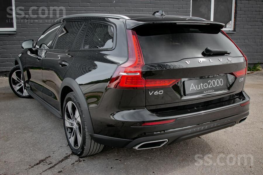 Black Volvo V60 2019 in Tukums, with an engine capacity of 2.00 L and mileage of 168 thousand km for 20777 €, photo 7 on AUTOMOTO.COM.LV