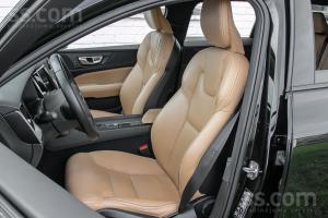 Black Volvo V60 2019 in Tukums, with an engine capacity of 2.00 L and mileage of 168 thousand km for 20777 €, photo 10 on AUTOMOTO.COM.LV