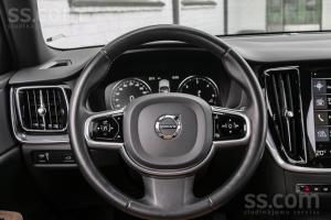 Black Volvo V60 2019 in Tukums, with an engine capacity of 2.00 L and mileage of 168 thousand km for 20777 €, photo 18 on AUTOMOTO.COM.LV