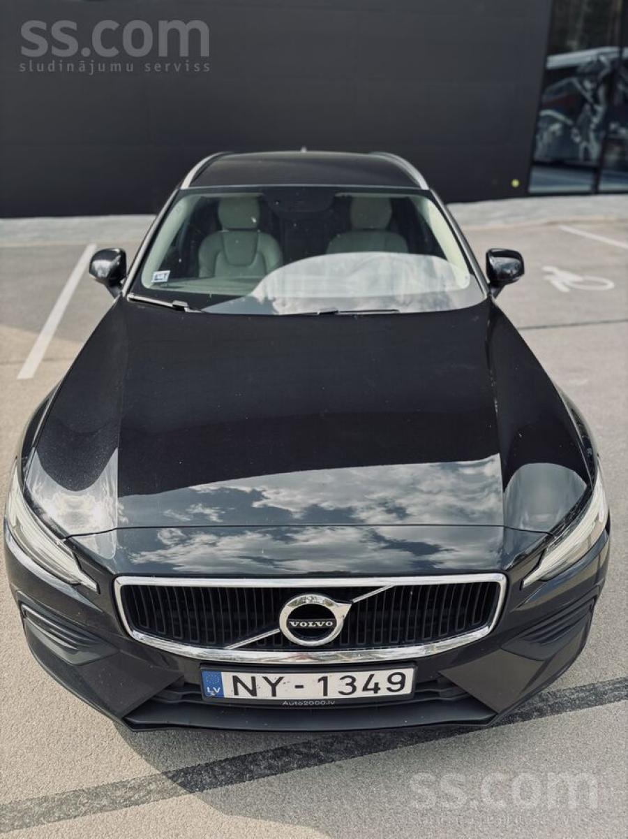 Melns Volvo V60 2019 Ogre, ar dzinēja tilpumu 2.00 L un nobraukumu 230 tūkst. km par 14500 €, foto 5 vietnē AUTOMOTO.COM.LV
