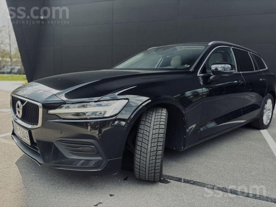 Melns Volvo V60 2019 Ogre, ar dzinēja tilpumu 2.00 L un nobraukumu 230 tūkst. km par 14500 €, foto 8 vietnē AUTOMOTO.COM.LV