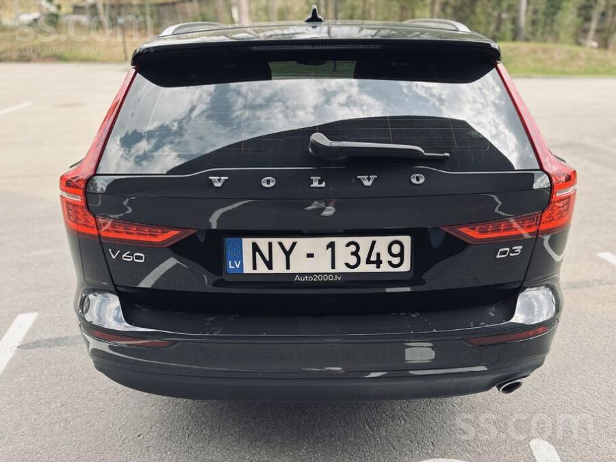 Melns Volvo V60 2019 Ogre, ar dzinēja tilpumu 2.00 L un nobraukumu 230 tūkst. km par 14500 €, foto 9 vietnē AUTOMOTO.COM.LV