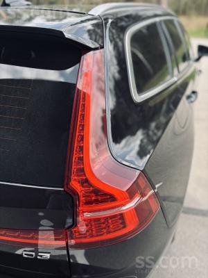 Melns Volvo V60 2019 Ogre, ar dzinēja tilpumu 2.00 L un nobraukumu 230 tūkst. km par 14500 €, foto 11 vietnē AUTOMOTO.COM.LV