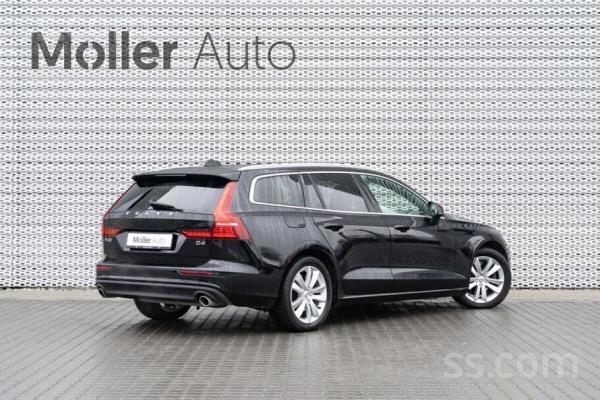 Melns Volvo V60 2019 Rīga, ar dzinēja tilpumu 2.00 L un nobraukumu 141 tūkst. km par 19700 €, foto 4 vietnē AUTOMOTO.COM.LV