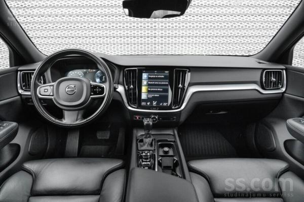 Melns Volvo V60 2019 Rīga, ar dzinēja tilpumu 2.00 L un nobraukumu 141 tūkst. km par 19700 €, foto 6 vietnē AUTOMOTO.COM.LV
