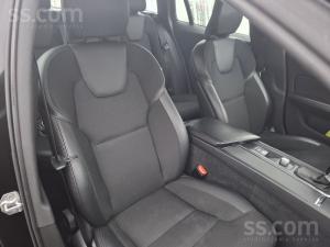 Melns Volvo V60 2019 Talsi, ar dzinēja tilpumu 2.00 L un nobraukumu 210 tūkst. km par 15800 €, foto 11 vietnē AUTOMOTO.COM.LV
