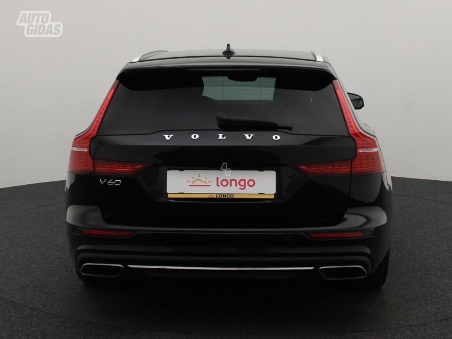 Black Volvo V60 2019 in Vilnius, with an engine capacity of 2.00 L and mileage of 230 thousand km for 16699 €, photo 5 on AUTOMOTO.COM.LV