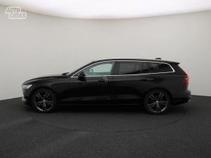 Black Volvo V60 2019 in Vilnius, with an engine capacity of 2.00 L and mileage of 230 thousand km for 16699 €, photo 6 on AUTOMOTO.COM.LV