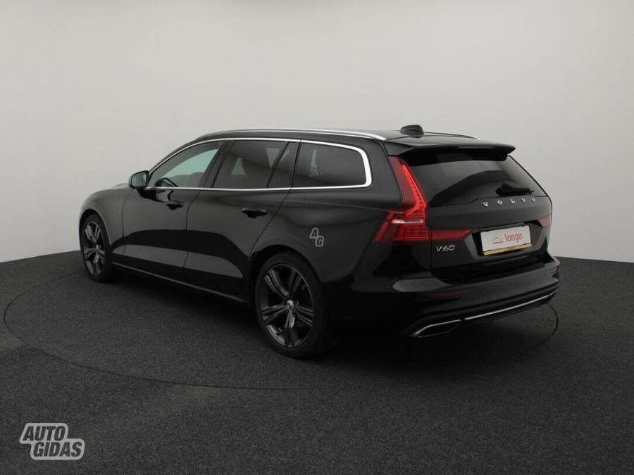 Black Volvo V60 2019 in Vilnius, with an engine capacity of 2.00 L and mileage of 230 thousand km for 16699 €, photo 7 on AUTOMOTO.COM.LV