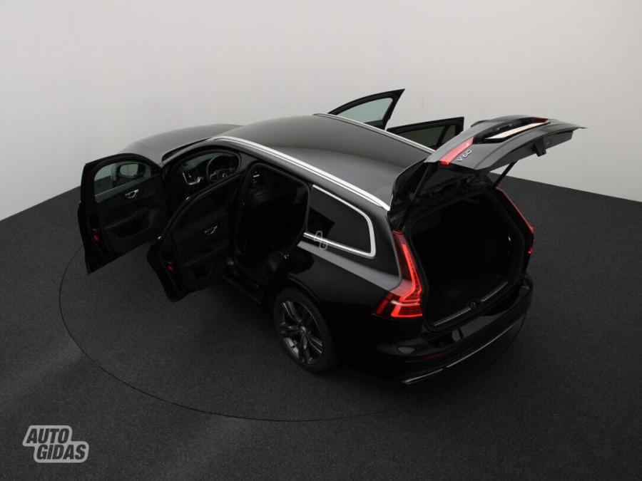 Black Volvo V60 2019 in Vilnius, with an engine capacity of 2.00 L and mileage of 230 thousand km for 16699 €, photo 13 on AUTOMOTO.COM.LV