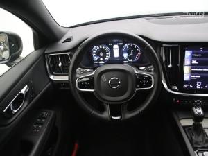 Black Volvo V60 2019 in Vilnius, with an engine capacity of 2.00 L and mileage of 230 thousand km for 16699 €, photo 17 on AUTOMOTO.COM.LV