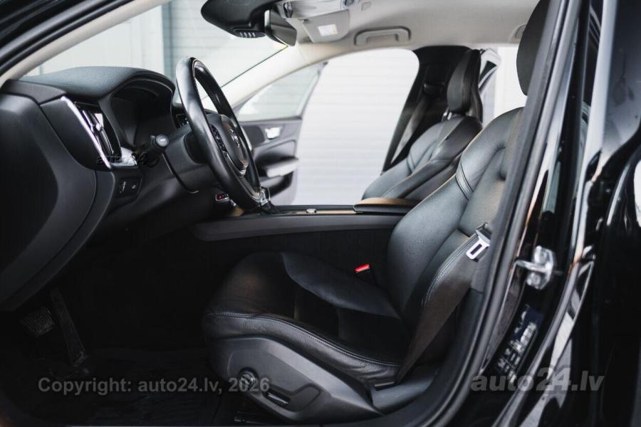 Black Volvo V60 2019 in Tallinn, with an engine capacity of 2.00 L and mileage of 325 thousand km for 10999 €, photo 13 on AUTOMOTO.COM.LV