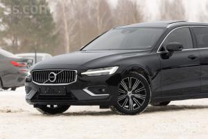 Black Volvo V60 2019 in Riga, with an engine capacity of 2.00 L and mileage of 264 thousand km for 14500 €, photo 3 on AUTOMOTO.COM.LV