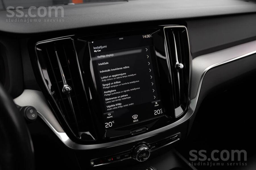 Black Volvo V60 2019 in Riga, with an engine capacity of 2.00 L and mileage of 264 thousand km for 14500 €, photo 18 on AUTOMOTO.COM.LV