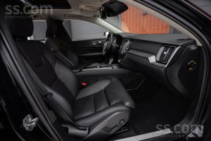 Black Volvo V60 2019 in Riga, with an engine capacity of 2.00 L and mileage of 264 thousand km for 14500 €, photo 25 on AUTOMOTO.COM.LV