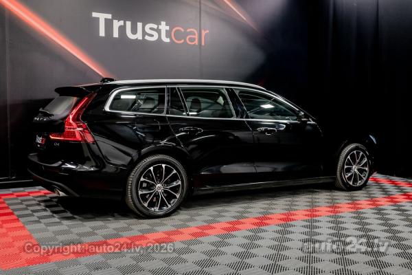Black Volvo V60 2019 in Parnu, with an engine capacity of 2.00 L and mileage of 287 thousand km for 14999 €, photo 8 on AUTOMOTO.COM.LV