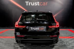 Black Volvo V60 2019 in Parnu, with an engine capacity of 2.00 L and mileage of 287 thousand km for 14999 €, photo 12 on AUTOMOTO.COM.LV
