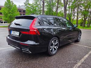 Melns Volvo V60 2019 Tallina, ar dzinēja tilpumu 2.00 L un nobraukumu 195 tūkst. km par 18900 €, foto 6 vietnē AUTOMOTO.COM.LV