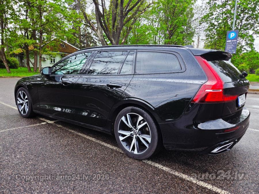 Melns Volvo V60 2019 Tallina, ar dzinēja tilpumu 2.00 L un nobraukumu 195 tūkst. km par 18900 €, foto 7 vietnē AUTOMOTO.COM.LV