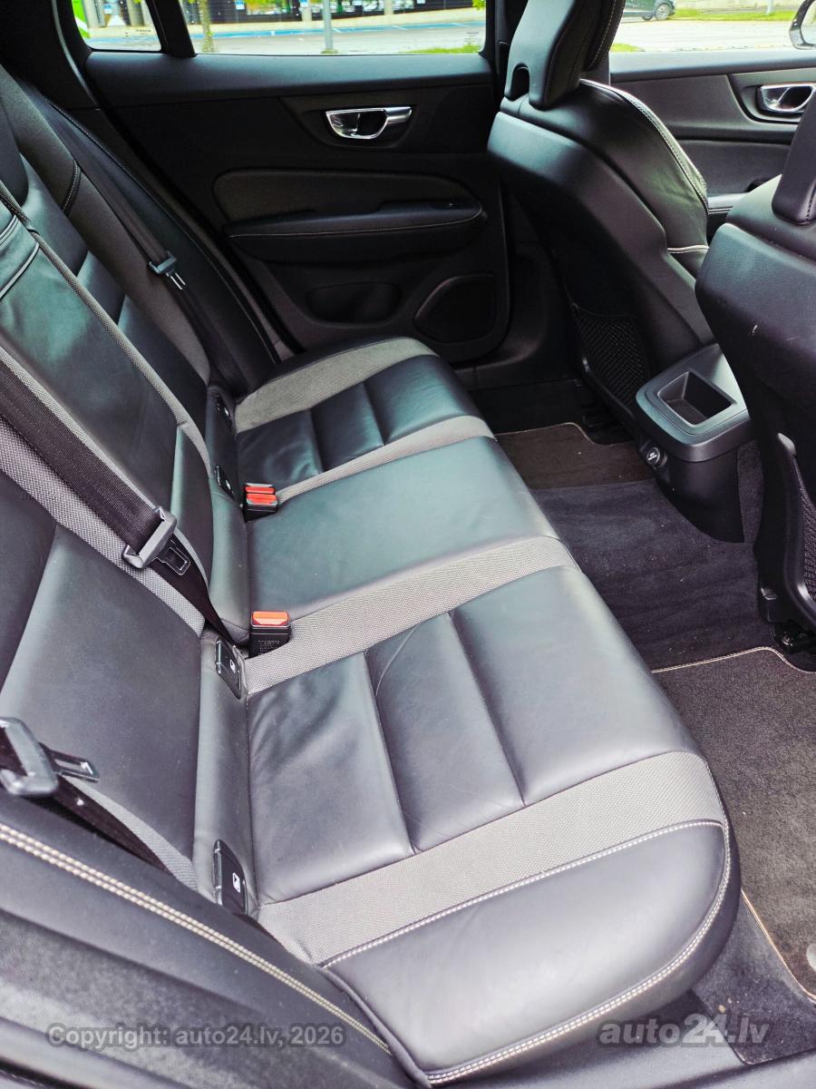 Melns Volvo V60 2019 Tallina, ar dzinēja tilpumu 2.00 L un nobraukumu 195 tūkst. km par 18900 €, foto 11 vietnē AUTOMOTO.COM.LV