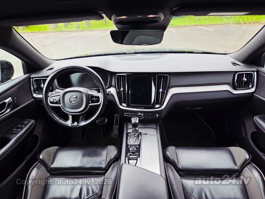 Melns Volvo V60 2019 Tallina, ar dzinēja tilpumu 2.00 L un nobraukumu 195 tūkst. km par 18900 €, foto 12 vietnē AUTOMOTO.COM.LV
