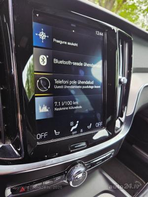 Melns Volvo V60 2019 Tallina, ar dzinēja tilpumu 2.00 L un nobraukumu 195 tūkst. km par 18900 €, foto 15 vietnē AUTOMOTO.COM.LV
