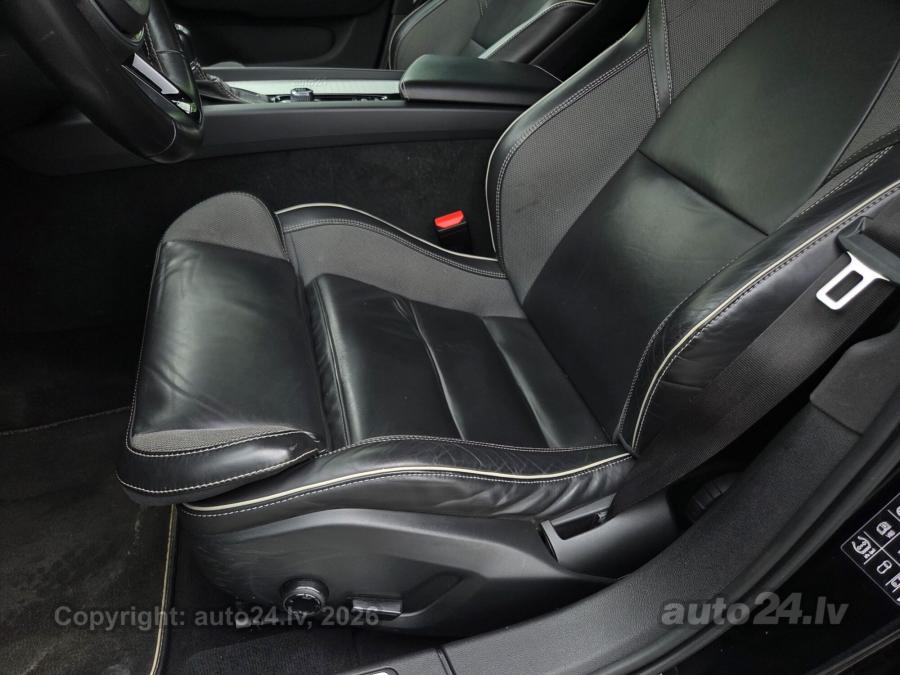 Melns Volvo V60 2019 Tallina, ar dzinēja tilpumu 2.00 L un nobraukumu 195 tūkst. km par 18900 €, foto 17 vietnē AUTOMOTO.COM.LV
