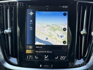 Black Volvo V60 2019 in Riga, with an engine capacity of 2.00 L and mileage of 145 thousand km for 16500 €, photo 13 on AUTOMOTO.COM.LV