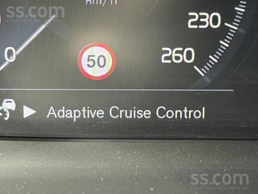 Black Volvo V60 2019 in Riga, with an engine capacity of 2.00 L and mileage of 145 thousand km for 16500 €, photo 19 on AUTOMOTO.COM.LV