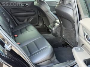 Black Volvo V60 2019 in Riga, with an engine capacity of 2.00 L and mileage of 145 thousand km for 16500 €, photo 22 on AUTOMOTO.COM.LV