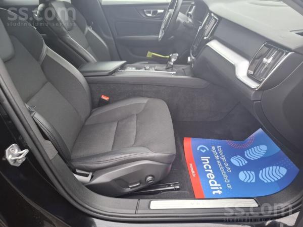 Melns Volvo V60 2019 Talsi, ar dzinēja tilpumu 2.00 L un nobraukumu 210 tūkst. km par 15800 €, foto 9 vietnē AUTOMOTO.COM.LV