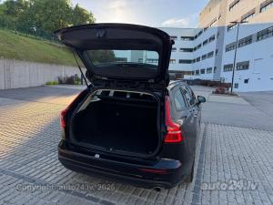 Melns Volvo V60 2019 Tallina, ar dzinēja tilpumu 2.00 L un nobraukumu 160 tūkst. km par 17200 €, foto 13 vietnē AUTOMOTO.COM.LV