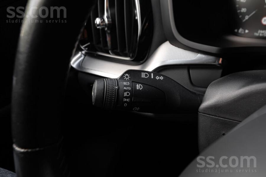Melns Volvo V60 2019 Jelgava, ar dzinēja tilpumu 2.00 L un nobraukumu 243 tūkst. km par 14999 €, foto 20 vietnē AUTOMOTO.COM.LV