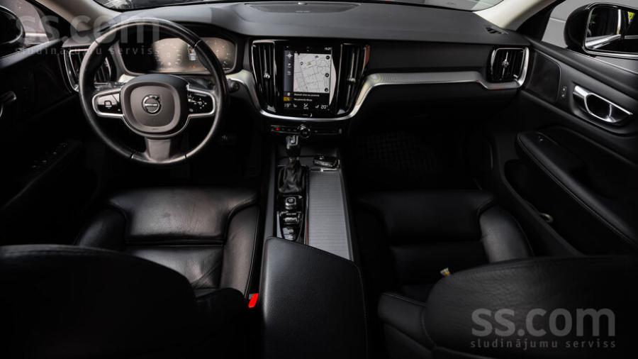 Melns Volvo V60 2019 Jelgava, ar dzinēja tilpumu 2.00 L un nobraukumu 243 tūkst. km par 14999 €, foto 27 vietnē AUTOMOTO.COM.LV