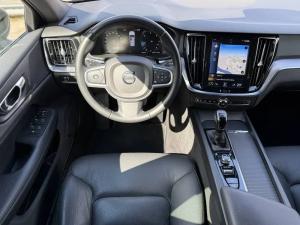 Melns Volvo V60 2019 Rīga, ar dzinēja tilpumu 2.00 L un nobraukumu 145 tūkst. km par 16500 €, foto 9 vietnē AUTOMOTO.COM.LV