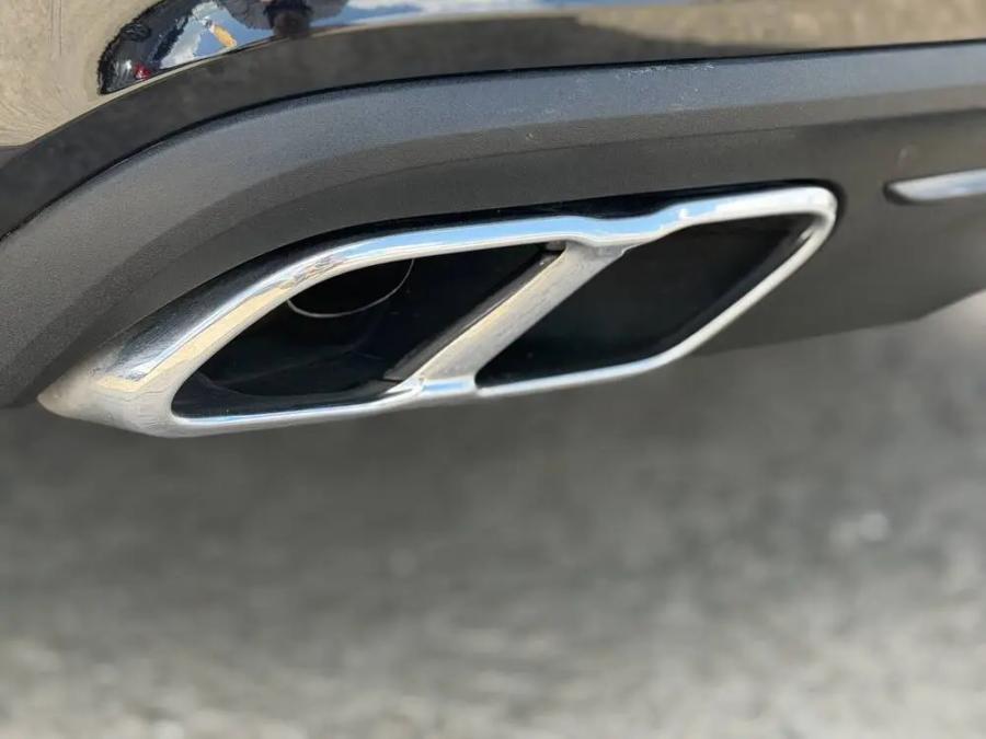 Melns Volvo V60 2019 Rīga, ar dzinēja tilpumu 2.00 L un nobraukumu 145 tūkst. km par 16500 €, foto 27 vietnē AUTOMOTO.COM.LV